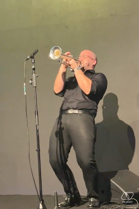 CHIC BAND PERFORMANCE AT DUBAI PROPERTY LAUNCH - 2ID EVENTS